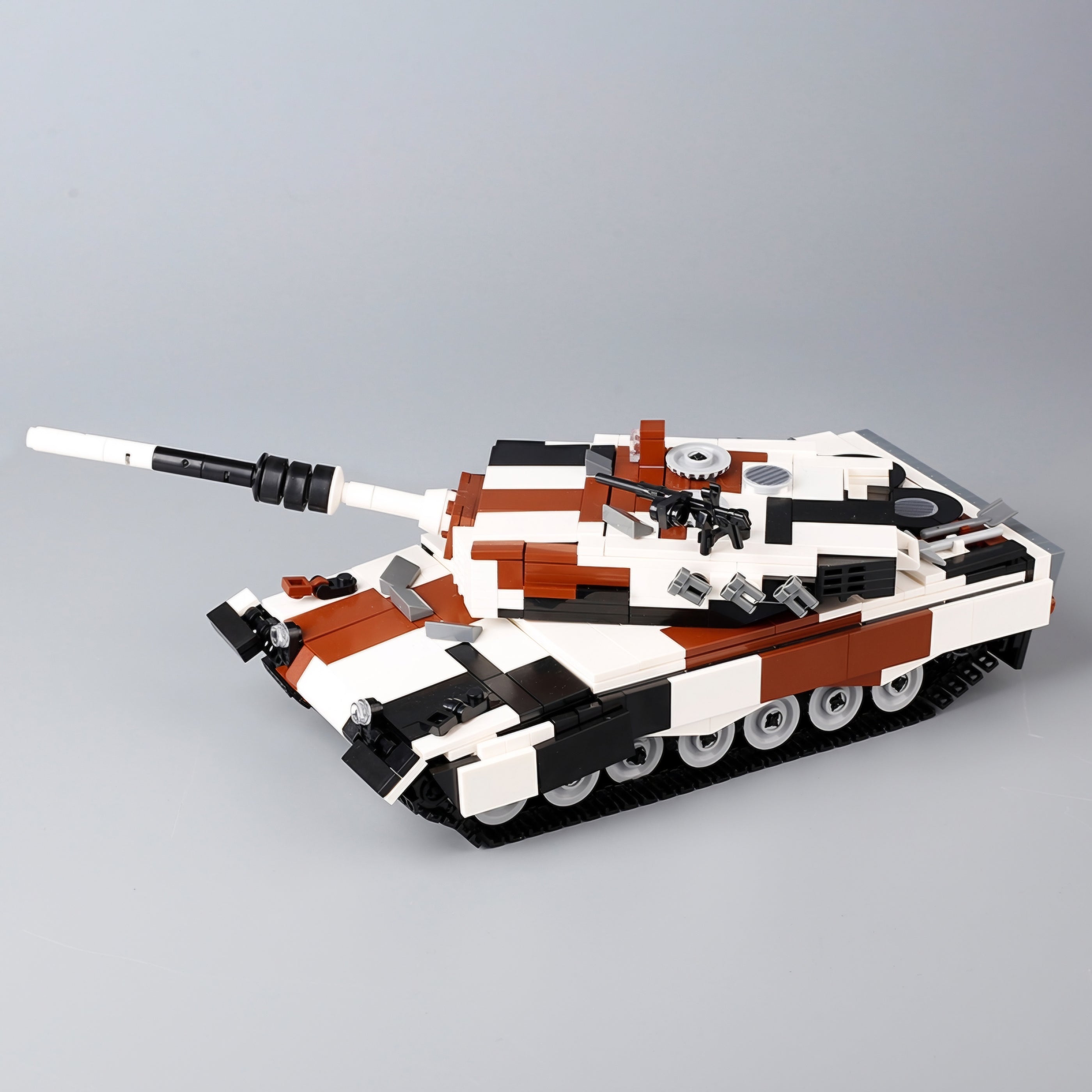 German Leopard 2A4 Main Battle Tank (MBT) — Brick Block Army