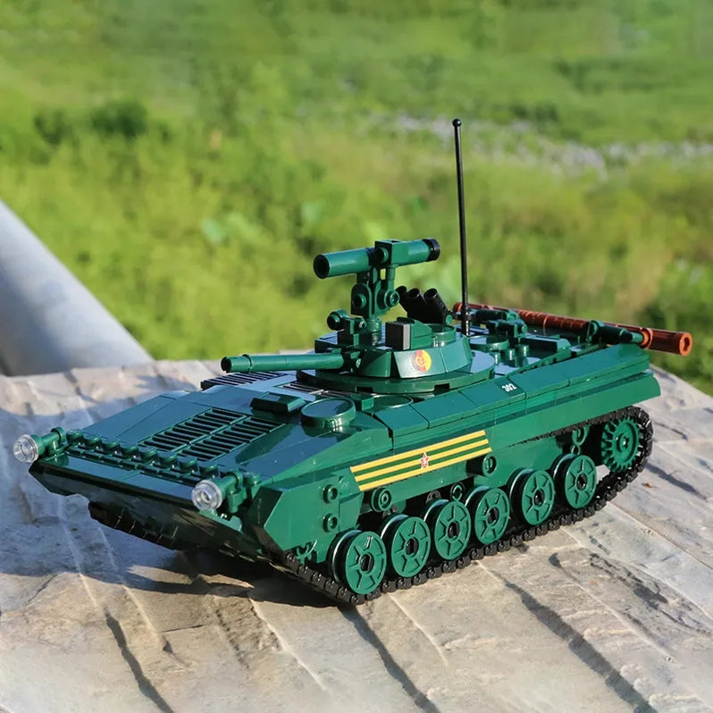 Russian Army BMP-2M "Berezhok" Infantry Fighting Vehicle — Brick Block Army